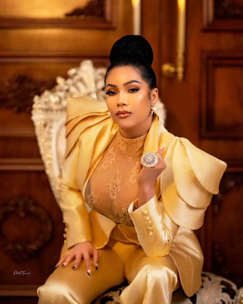 Who is Maria Chike Agueze? Biography, age, career, boyfriend & other interesting facts you need ...