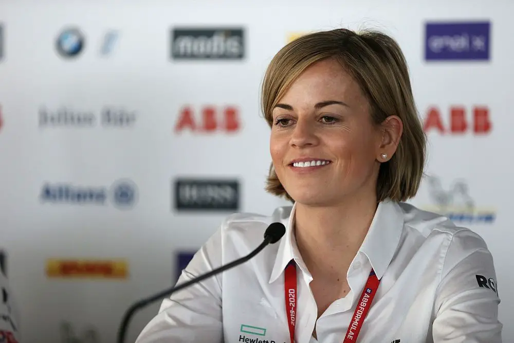 Susie Wolff Biography; Net Worth, Career, Instagram, Wedding, Accident ...