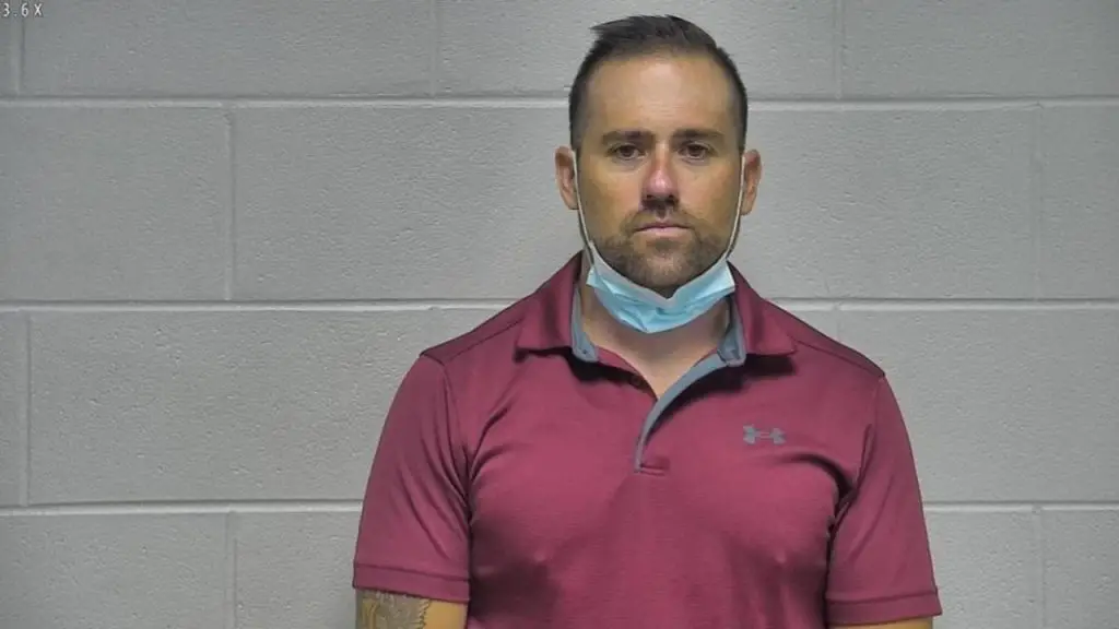 Joshua Jaynes: Why FBI have arrested the former Louisville Metro Police detective» GhLinks.com.gh™