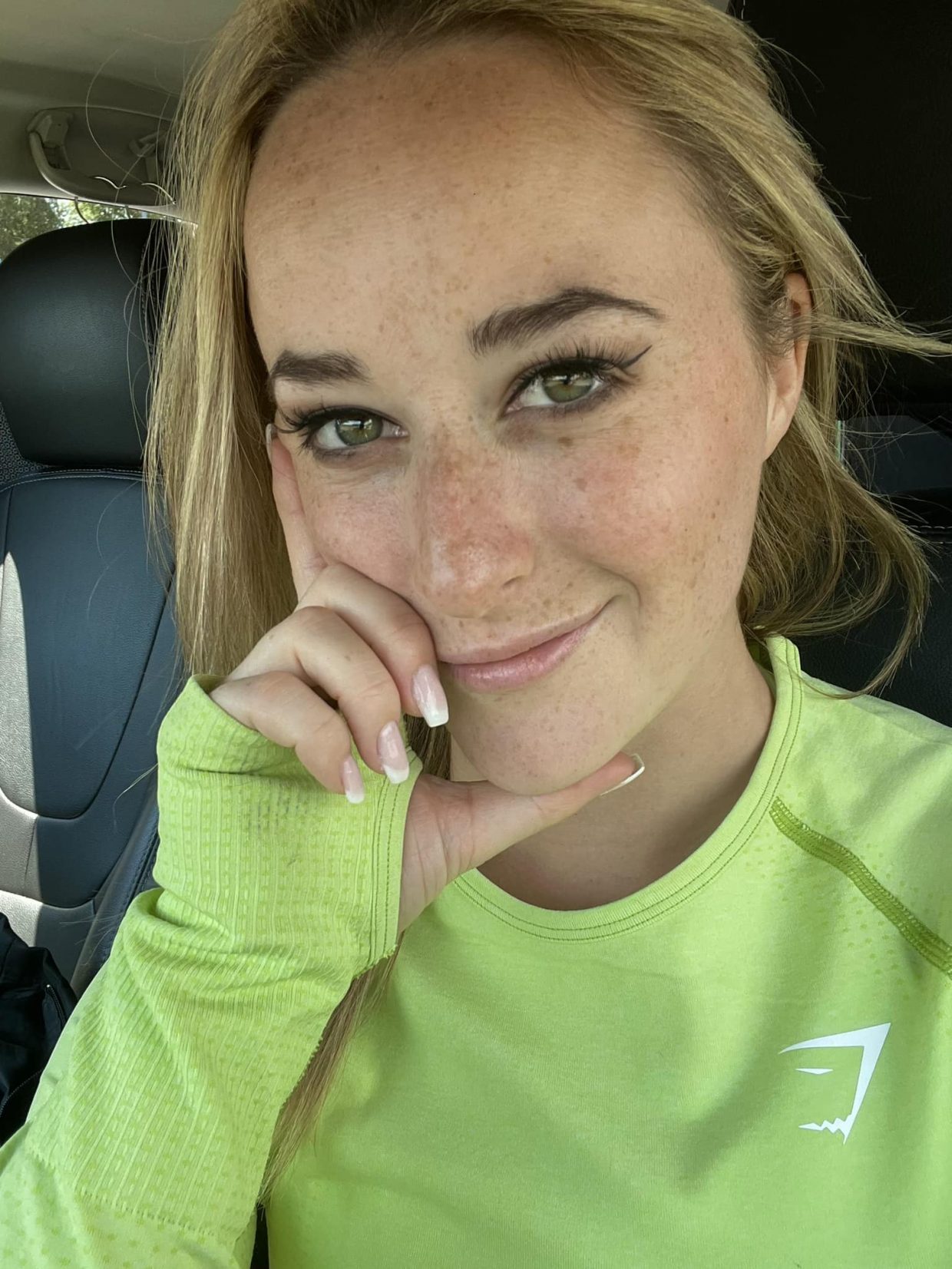 Who is Orissa Kelly? Archer goes viral after showing off her acrobatic ...