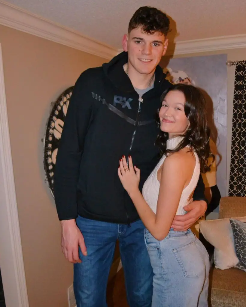 Madeleine Ross is Donovan Clingan's girlfriend - Age, education ...