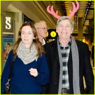 Emily Blunt parents: Everything to know about Oliver Simon Peter Blunt ...