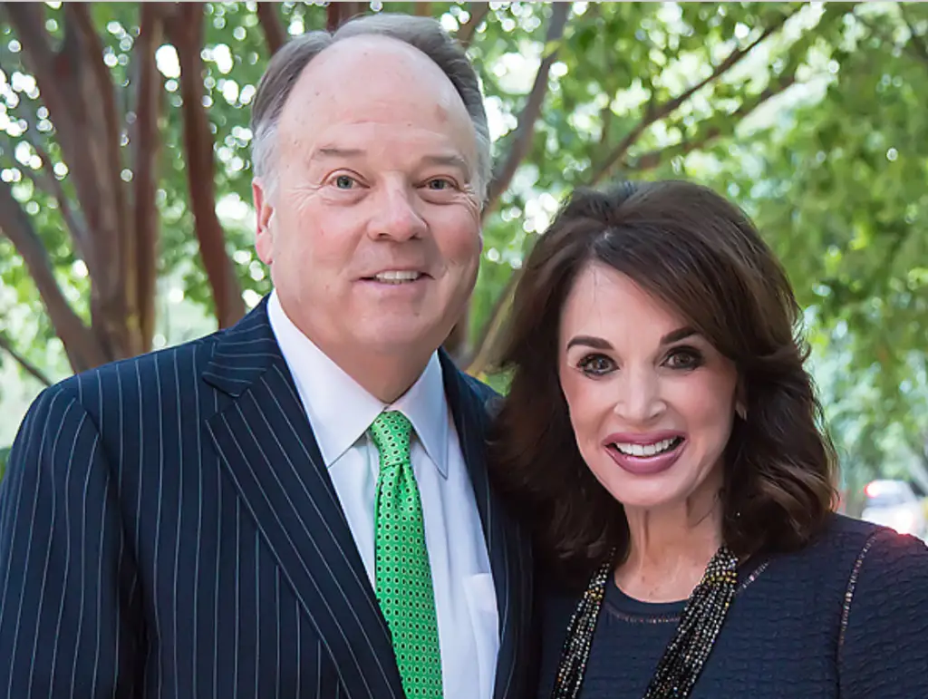 Who Is Barry Andrews Wife Lana And Kids? Daughter Nataile And Son Blake ...