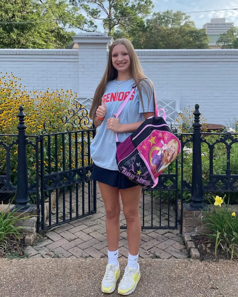 Tate Reeves children: Facts about Sarah, Elizabeth and Maddie Reeves ...