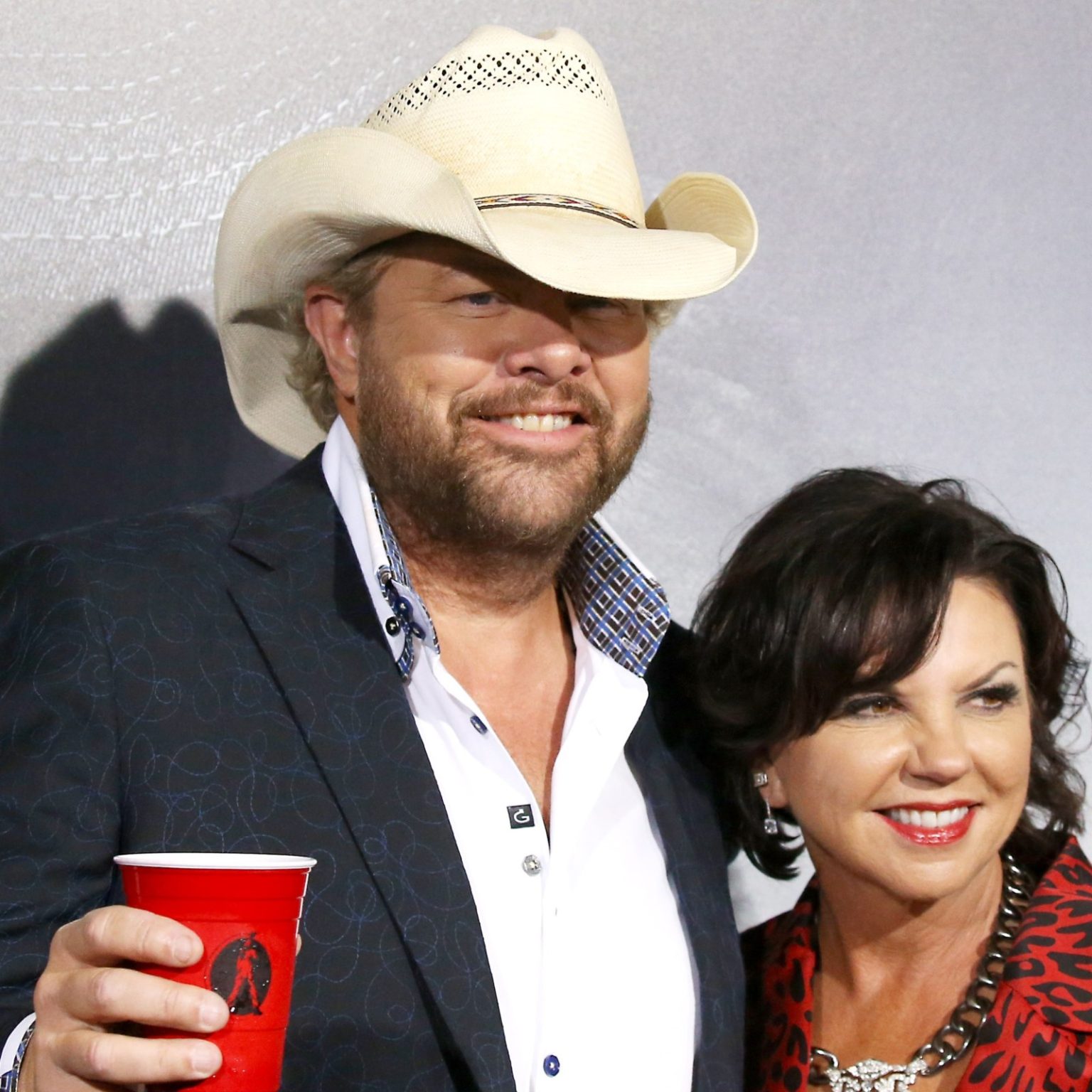 Tricia Lucus: Bio, age, children & more about Toby Keith wife » GhLinks ...