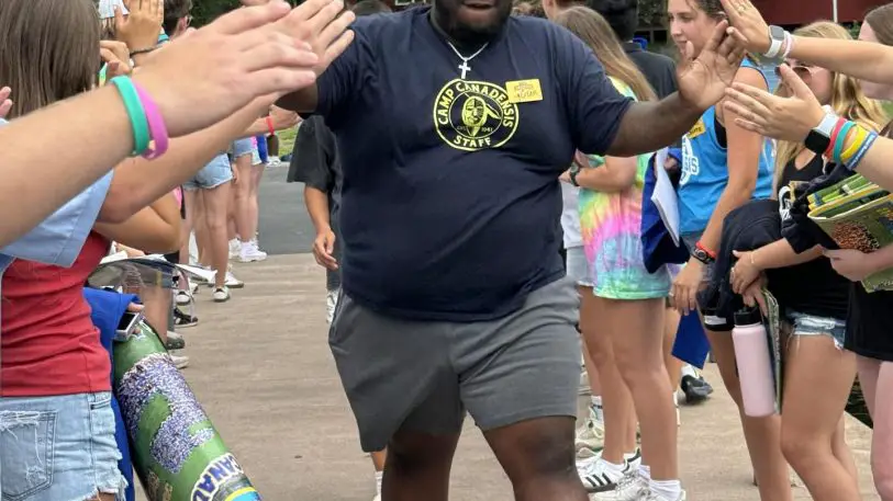 Octavia Redmond: USPS letter carrier shot to death on Chicago's South ...